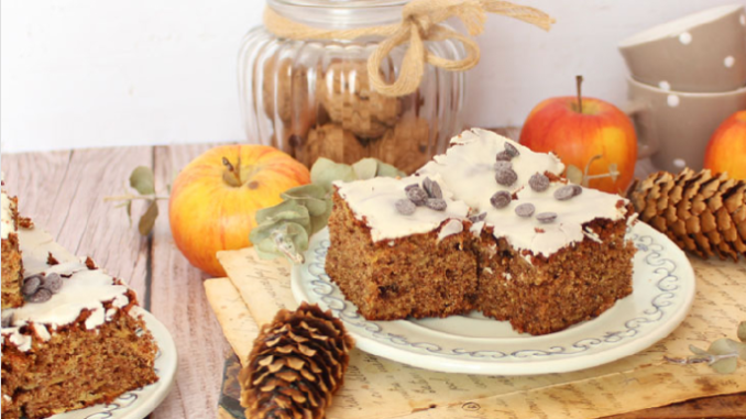 Kolač s jabukama i rogačem – DOMACI KOLACI